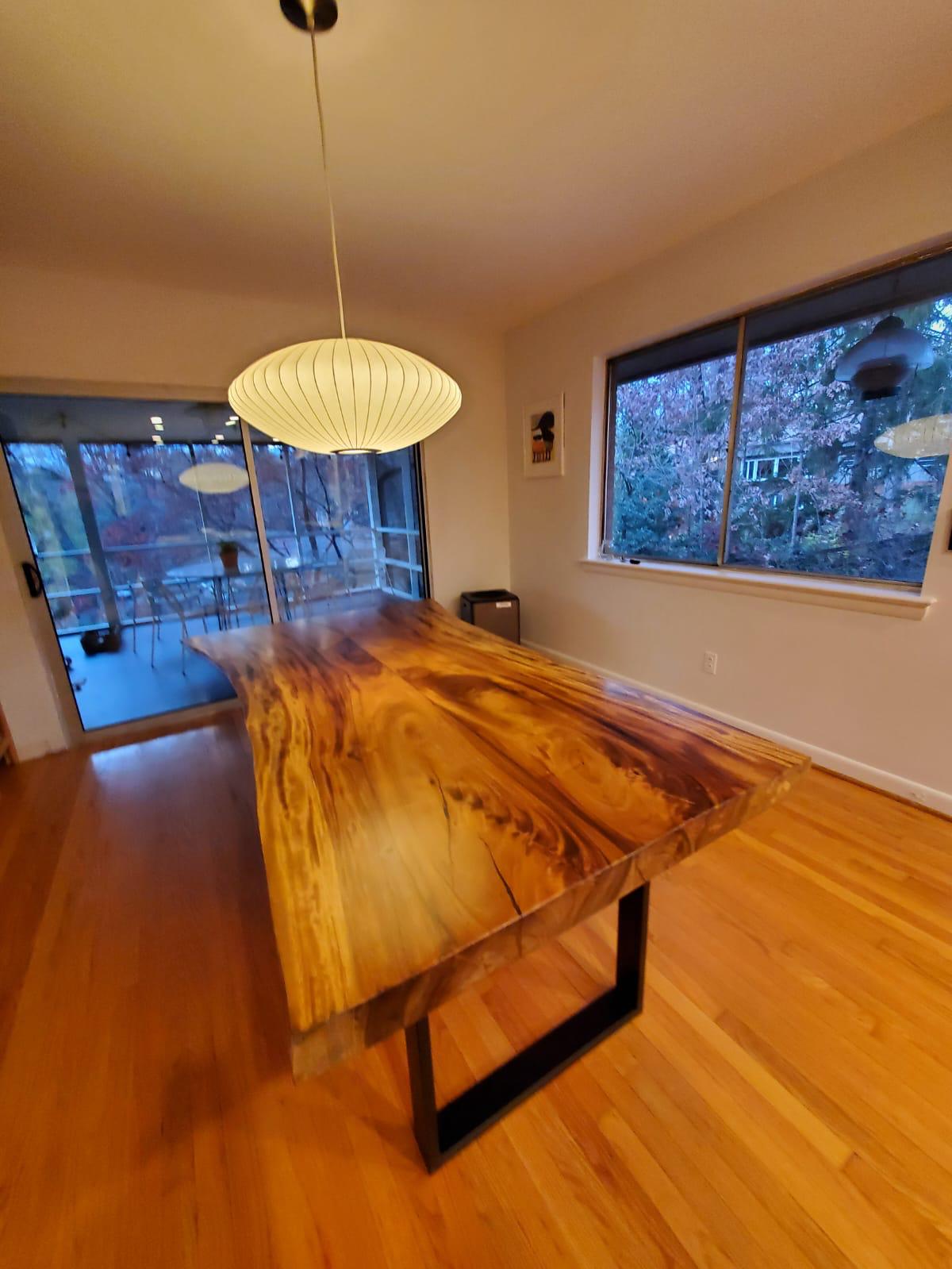 Live edge acacia wood dining table – R-Home Furniture